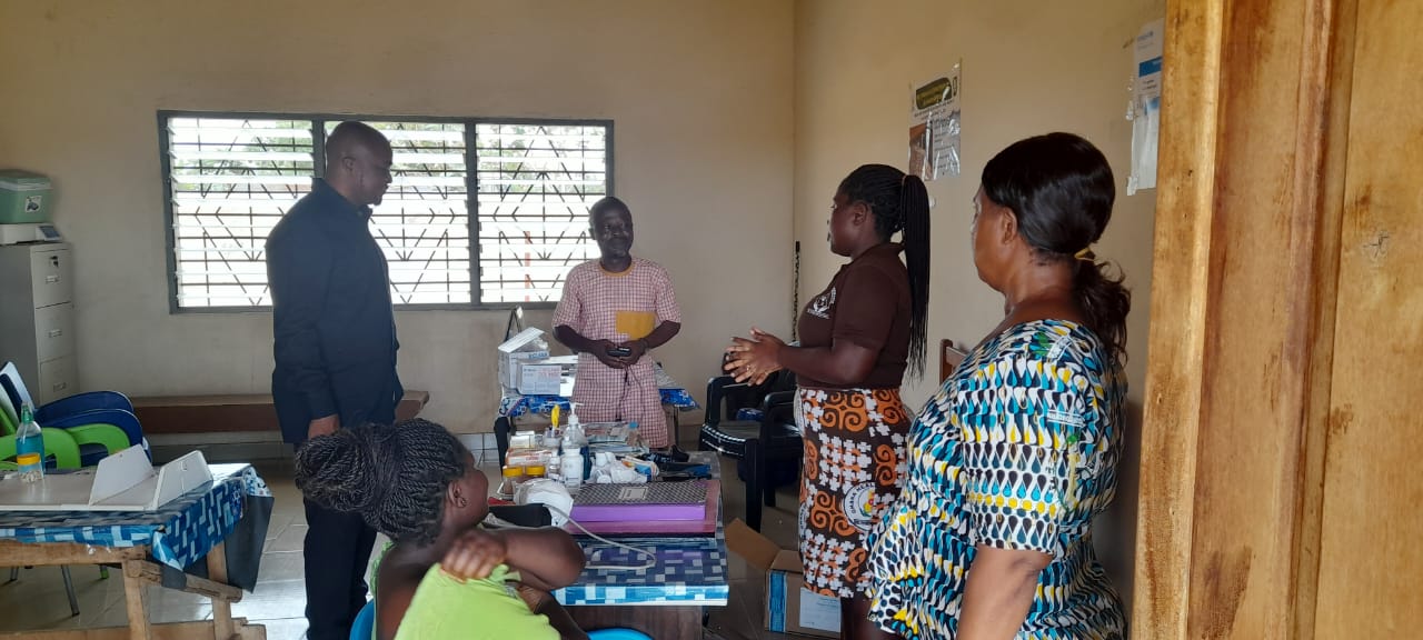 Mayor visits Bankuman CHPS. | Tema Metropolitan Assembly